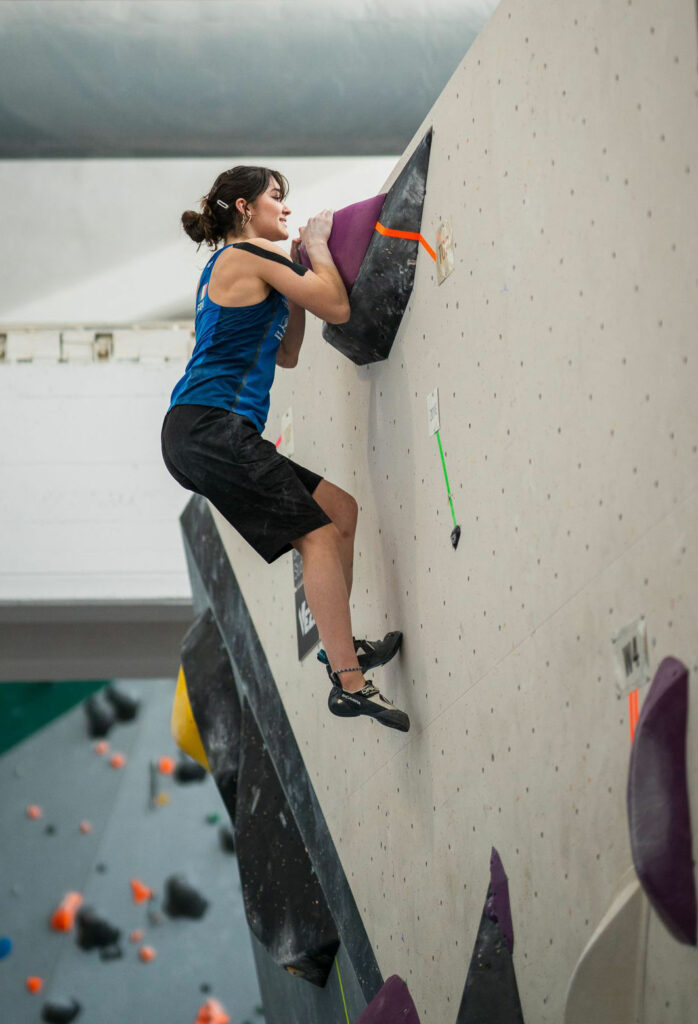 Lily ABRIAT vainqueur de la première Coupe d'Europe jeune de bloc de la ...